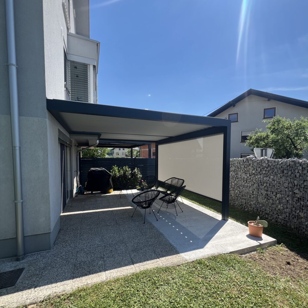 Soltec bioclimatic pergola - Soltec